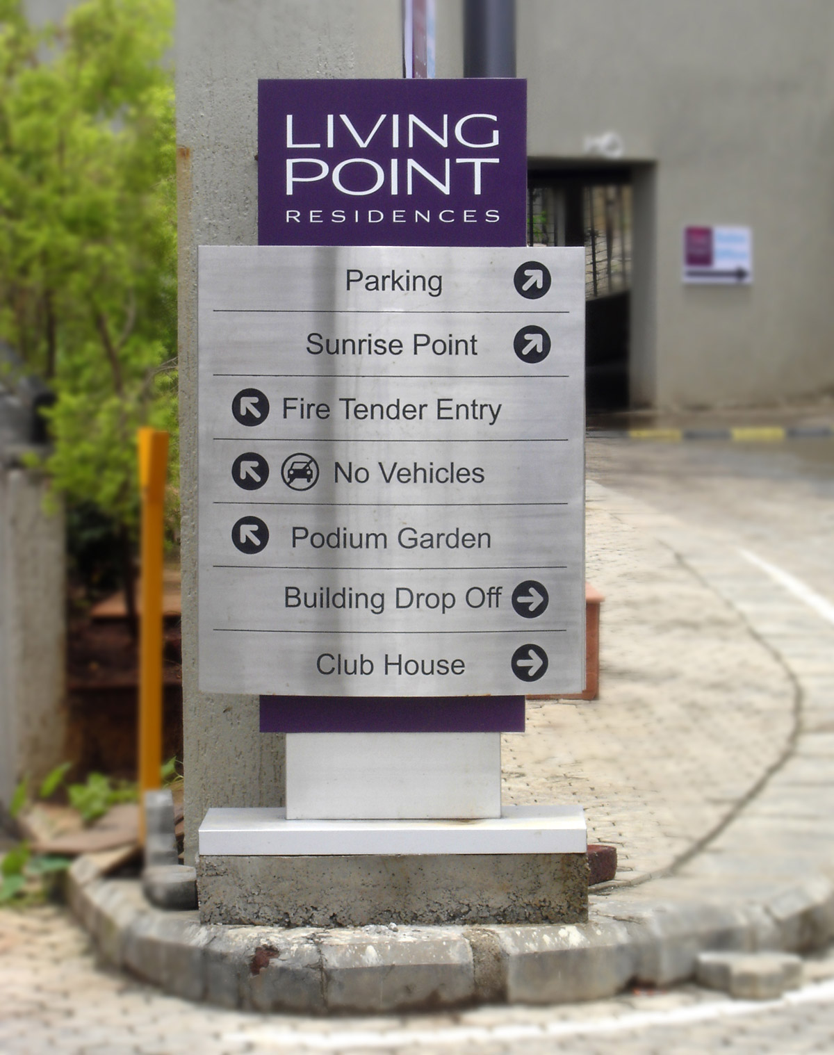 Signage-LivingPoint – WOW Signage