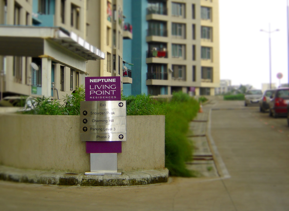Signage-LivingPoint – WOW Signage